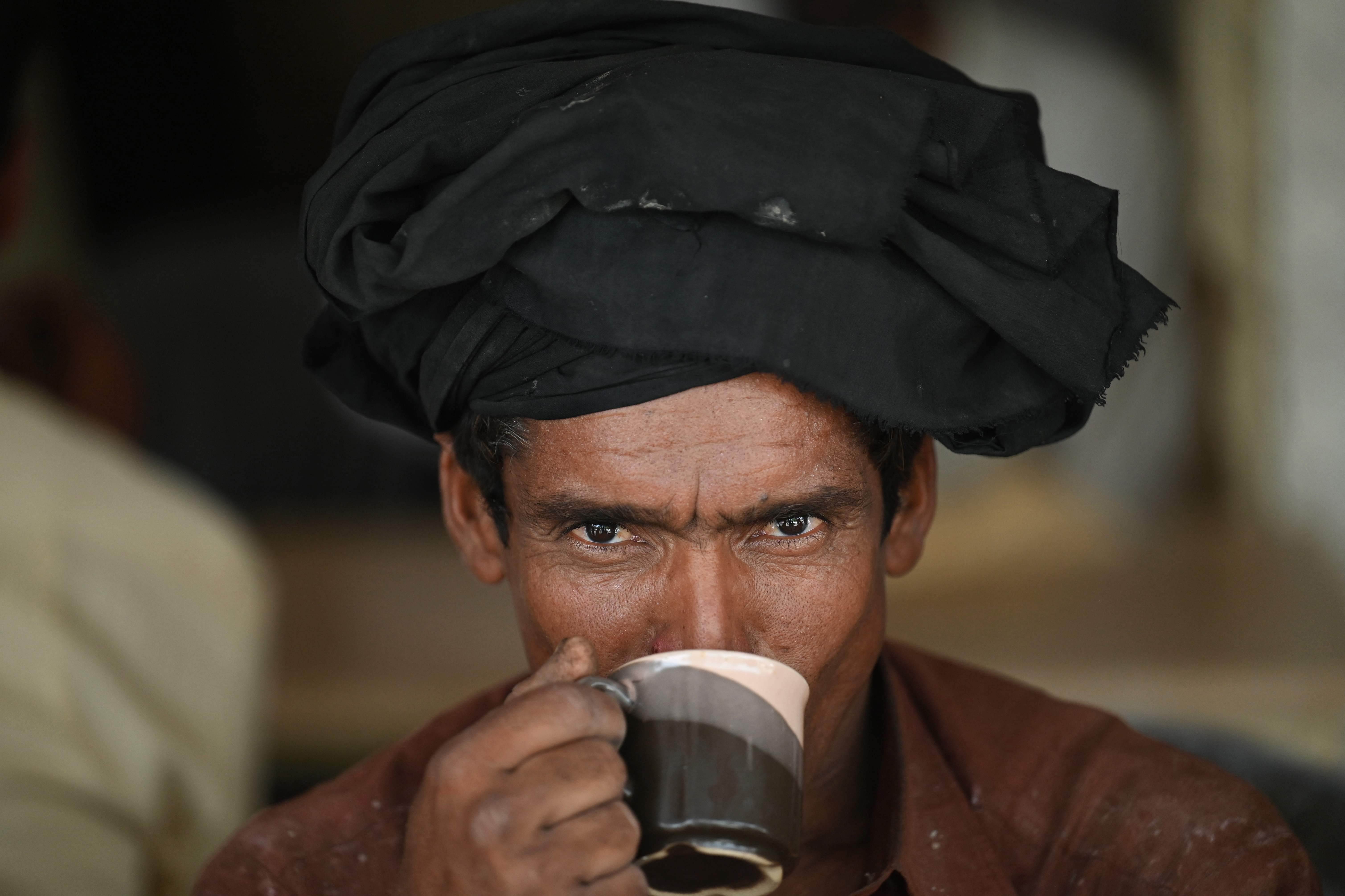 To Cut Down On Tea Consumption, Pakistan Education Body Tells VCs To ...
