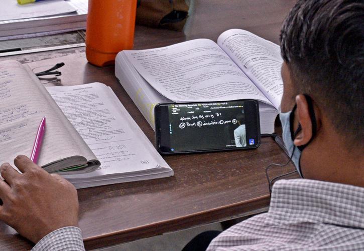 Explained: The Status Of Central Government Recruitment And Vacant ...