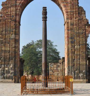 इंद्रप्रस्थ से लेकर ढिल्लू, ढिल्लिका, दहलीज़: कैसे पड़ा दिल्ली का नाम ...