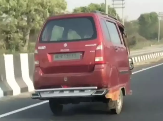 Modified WagonR Turned Into Three-wheeler