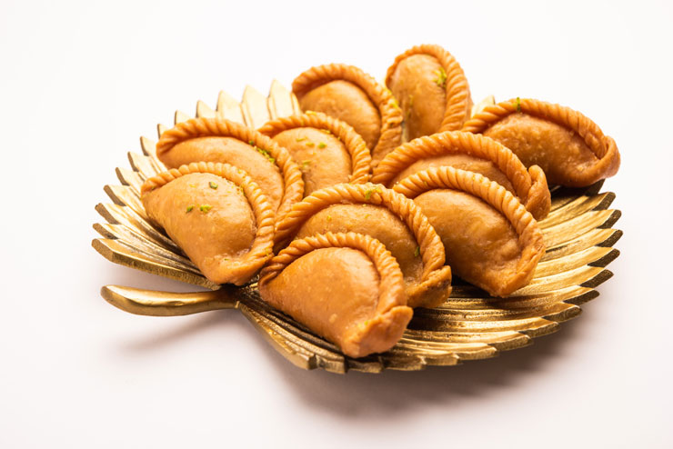 The Story Behind Gujiya, A Popular Sweet Eaten On Holi
