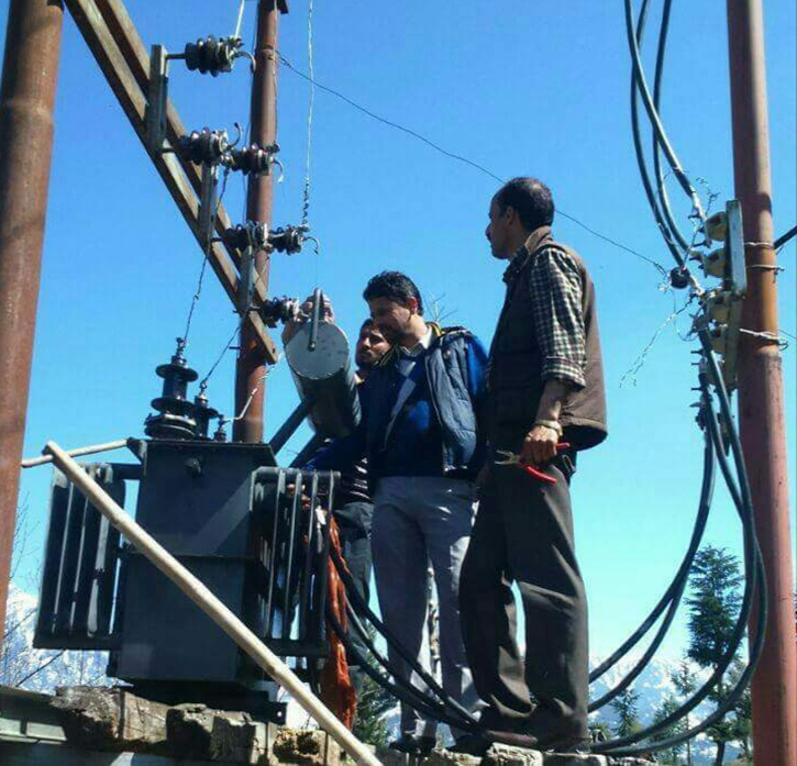 Climbing Towers And Trekking Mountains: A Day In The Life Of Power ...