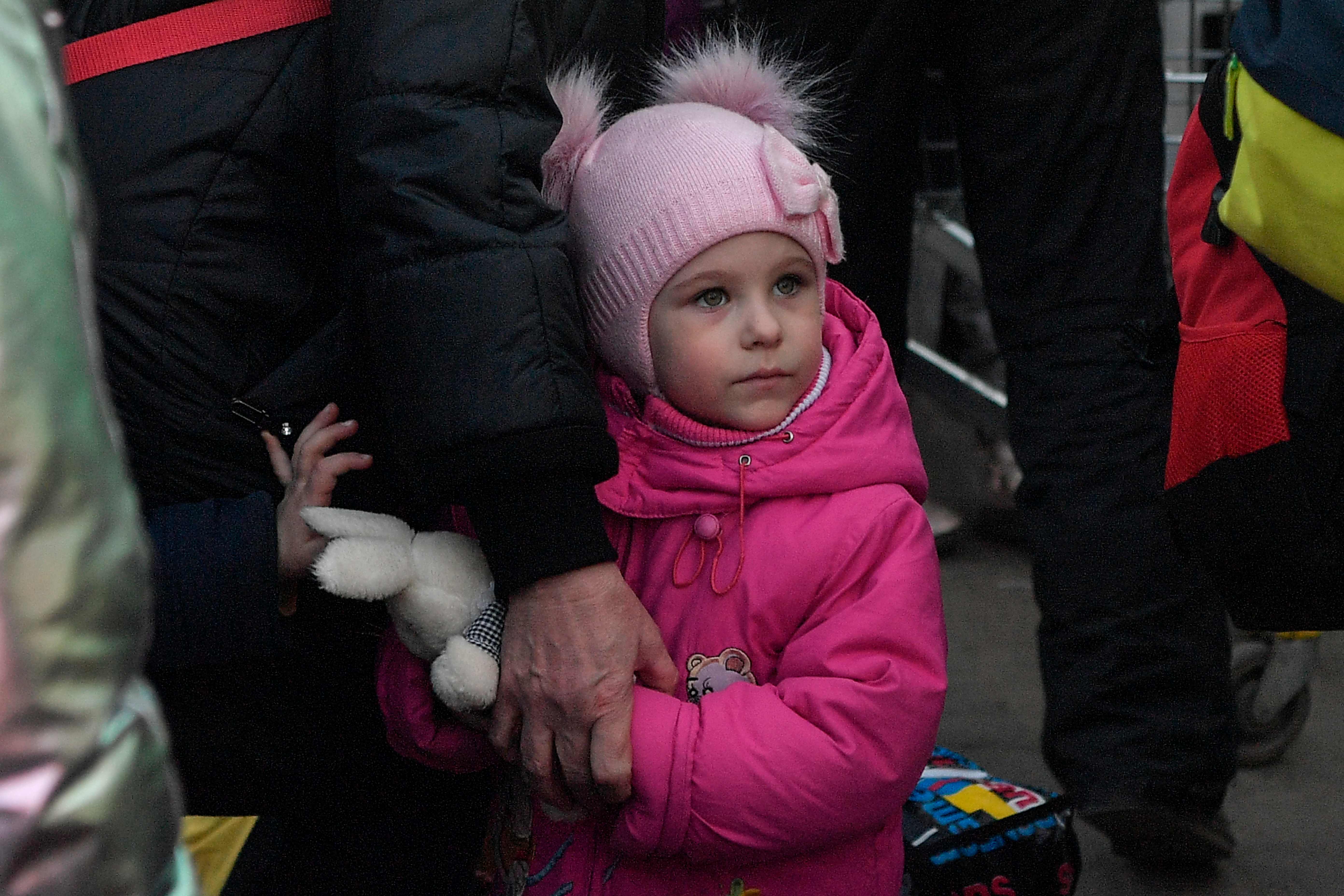 55 Ukrainian Children Are Becoming Refugees Every Minute Due To War ...