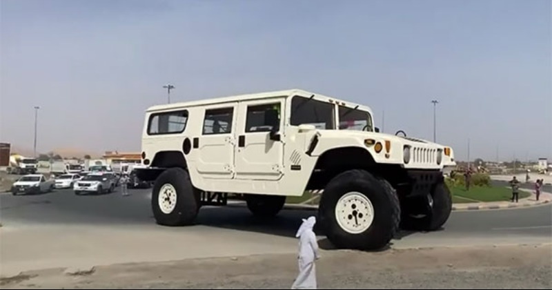 दुनिया की पहली ऐसी SUV जिसमें बेडरूम, किचन, बाथरूम सबकुछ है, चढ़ने के ...