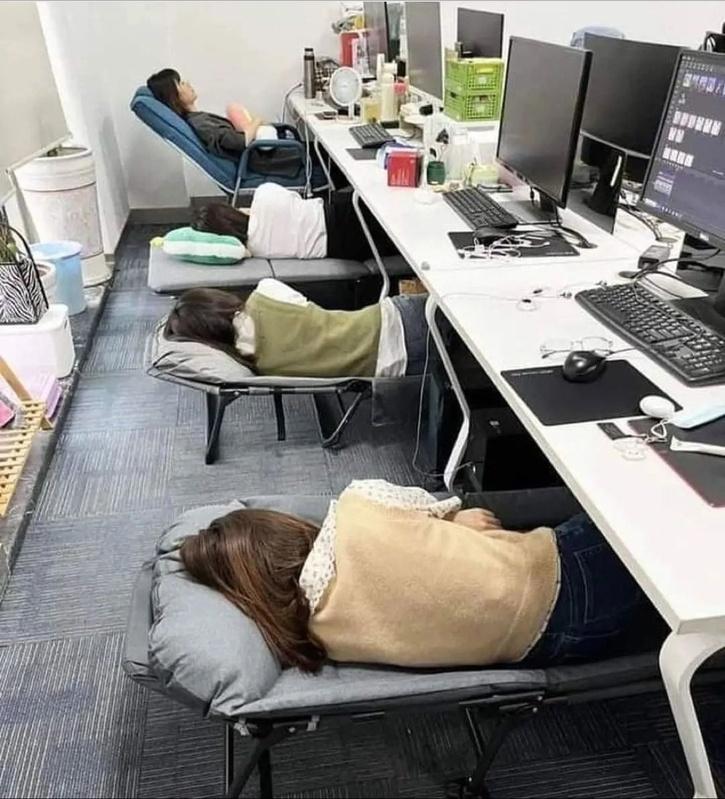 Indian Start-Up To Allow 600 Employees To Sleep At Work Under Their New ...
