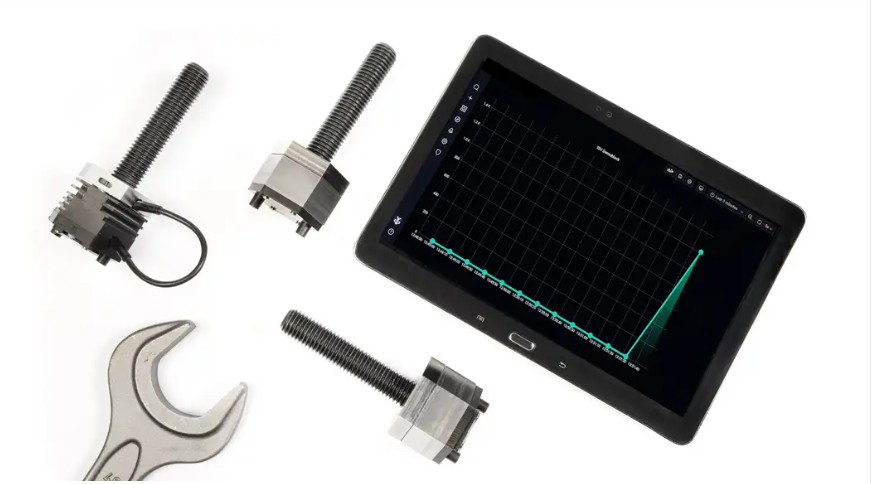 Smart Screws That Warn Operators When They're Loose Could Prevent Tragedies