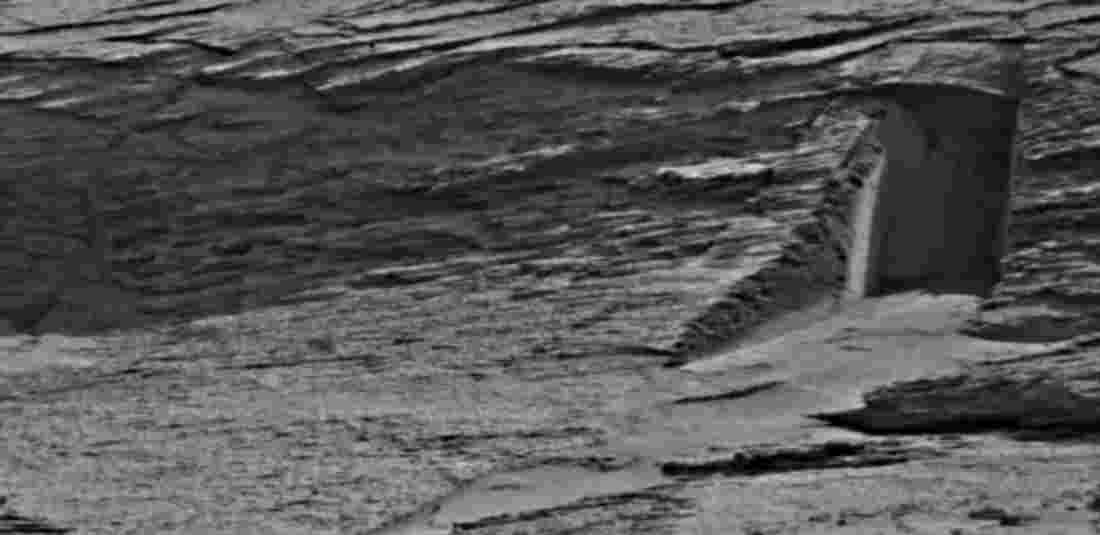 UFO Hunter Claims To Have Spotted Tomb On Mars UFO Hunter Claims To Have Spotted Tomb On Mars