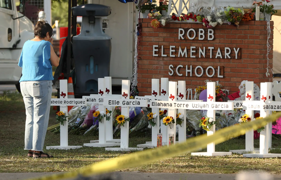 Texas Shooting: Childhood Sweethearts Who Exchanged 'Love You' Texts To ...