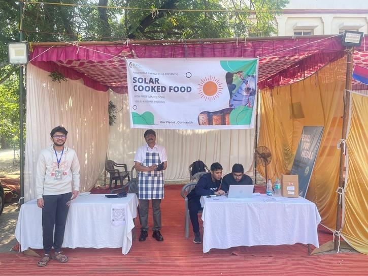 Sun-Cooked Cakes And Pizzas? These Solar Cookers Can Get It Done ...