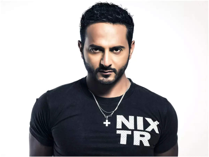 Nikhil Chinapa Admits Slapping Roadies Contestant Nihal Was 'Crossing ...