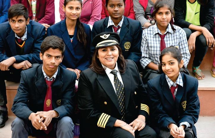 भारत की Captain Indrani Singh, जिनके नाम एशिया की First Commercial ...