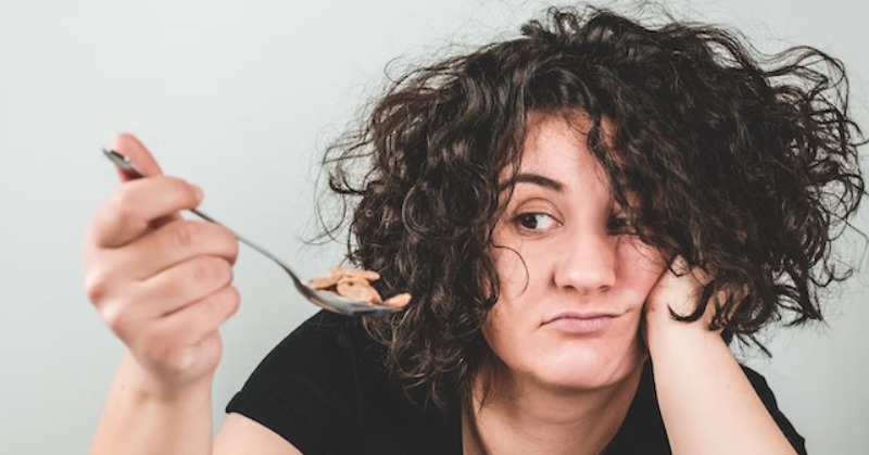 Eating Disorders: Symptoms, Causes & Why Is It On The Rise