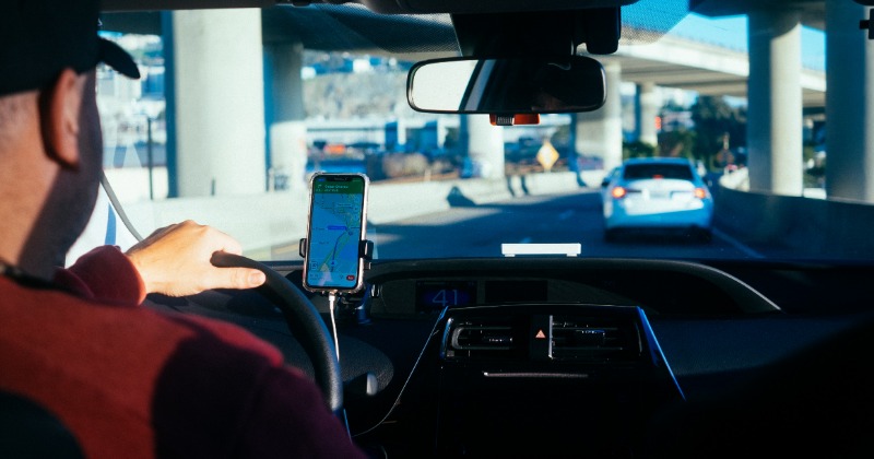 US Man Takes Uber To Rob A Bank, Makes Driver Wait Outside For A Ride ... US Man Takes Uber To Rob A Bank, Makes Driver Wait Outside For A Ride ...