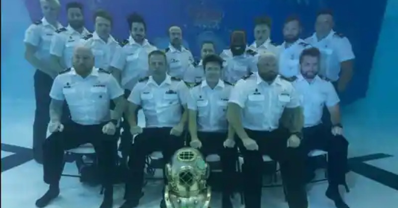 Royal Canadian Navy Divers Take Underwater Picture For Graduation