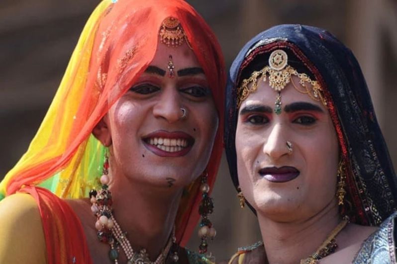 Zodiac Compatibility Quiz में हिस्सा लें और पता लगाएं कि किस राशि का ...