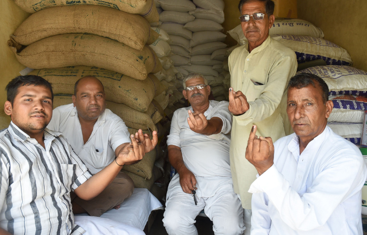 Explained: What Is The Conflict Over Municipal Corporation of Delhi ...