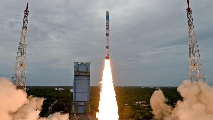 ISRO To Build Reusable Rockets For The Global Market, Space Agency's ...