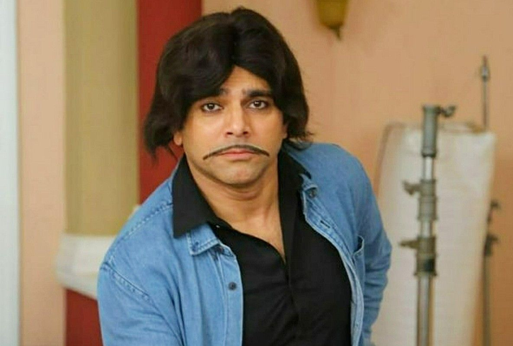 सतीश कौशिक से लेकर राजू श्रीवास्तव तक, वो 11 बॉलीवुड स्टार्स जो अचानक ...