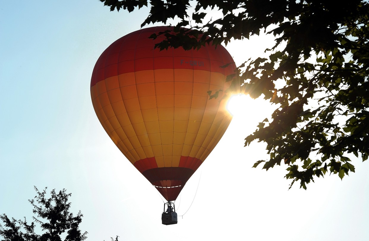Chinese Man Drifts 320 Km In Hydrogen Balloon For Two Days