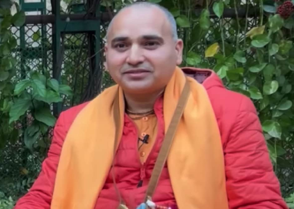 IIT Delhi का गोल्ड मेडलिस्ट, लाखों की नौकरी छोड़ बना संन्यासी, कहा ...