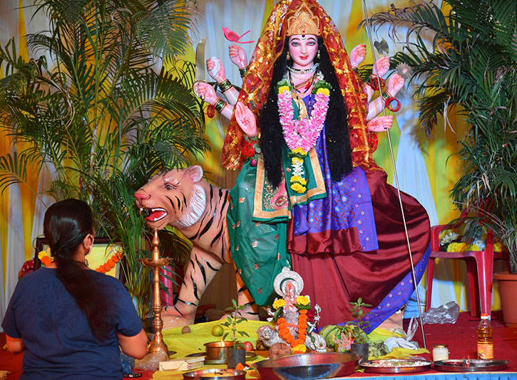 Shardiya Navratri 2022 Date Timings Shubh Muhurat Colour And