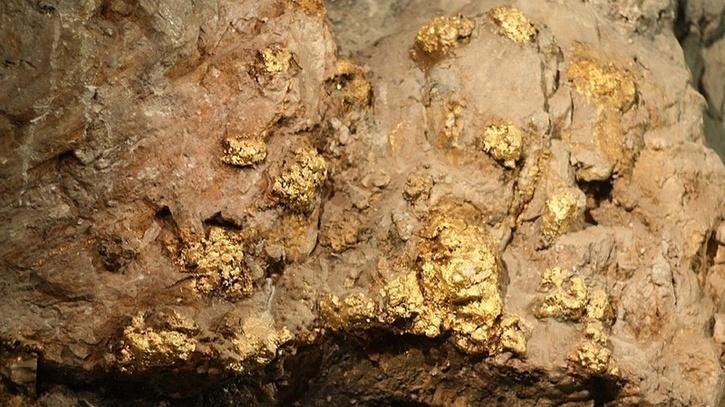 कच्चे तेल के बाद अब मिला सोने और तांबे का भंडार, सऊदी अरब के मदीना में ...