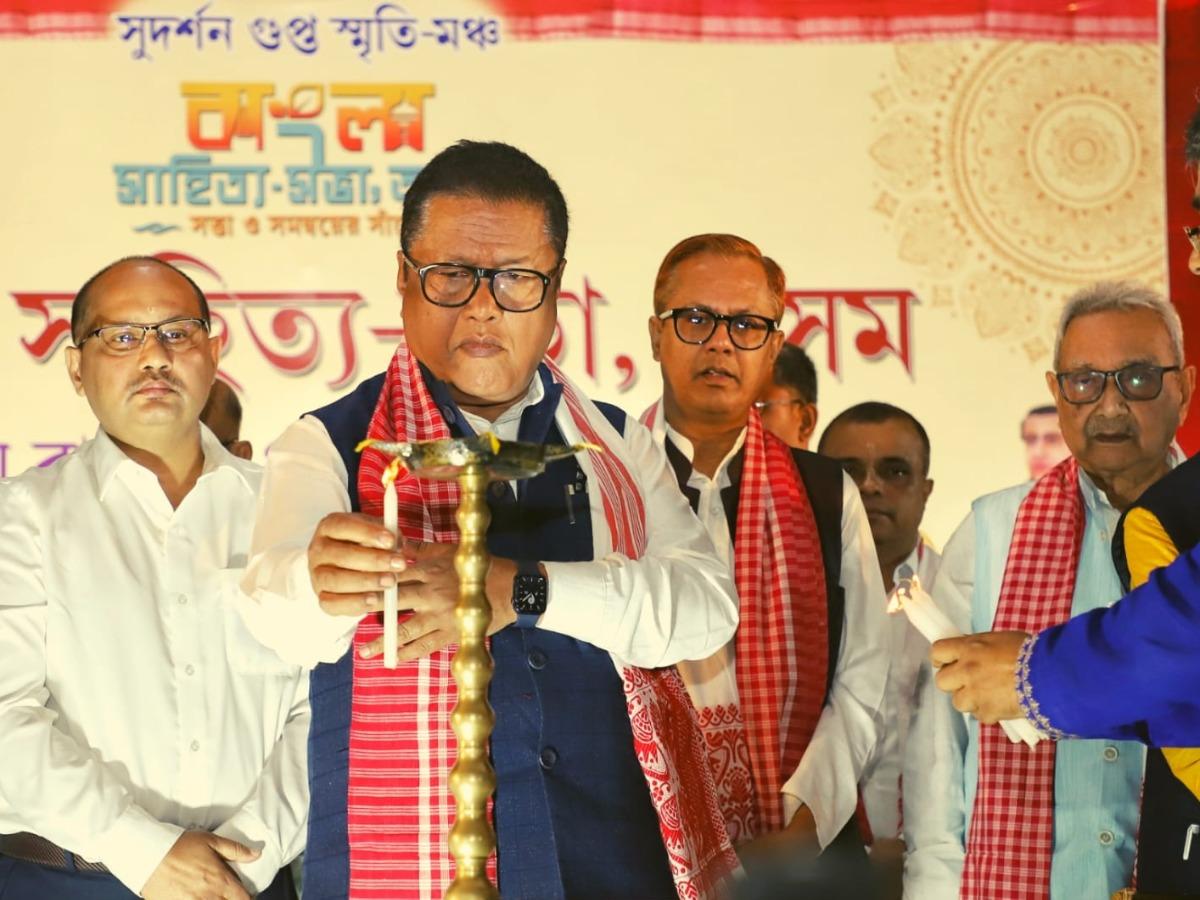 Explained: Why Fusion Of Gamosa And Gamcha By A Bengali Group Sparked ...