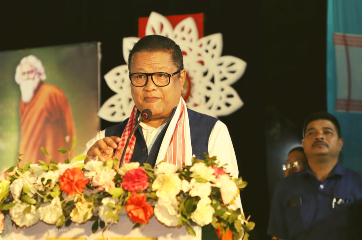 Explained: Why Fusion Of Gamosa And Gamcha By A Bengali Group Sparked ...