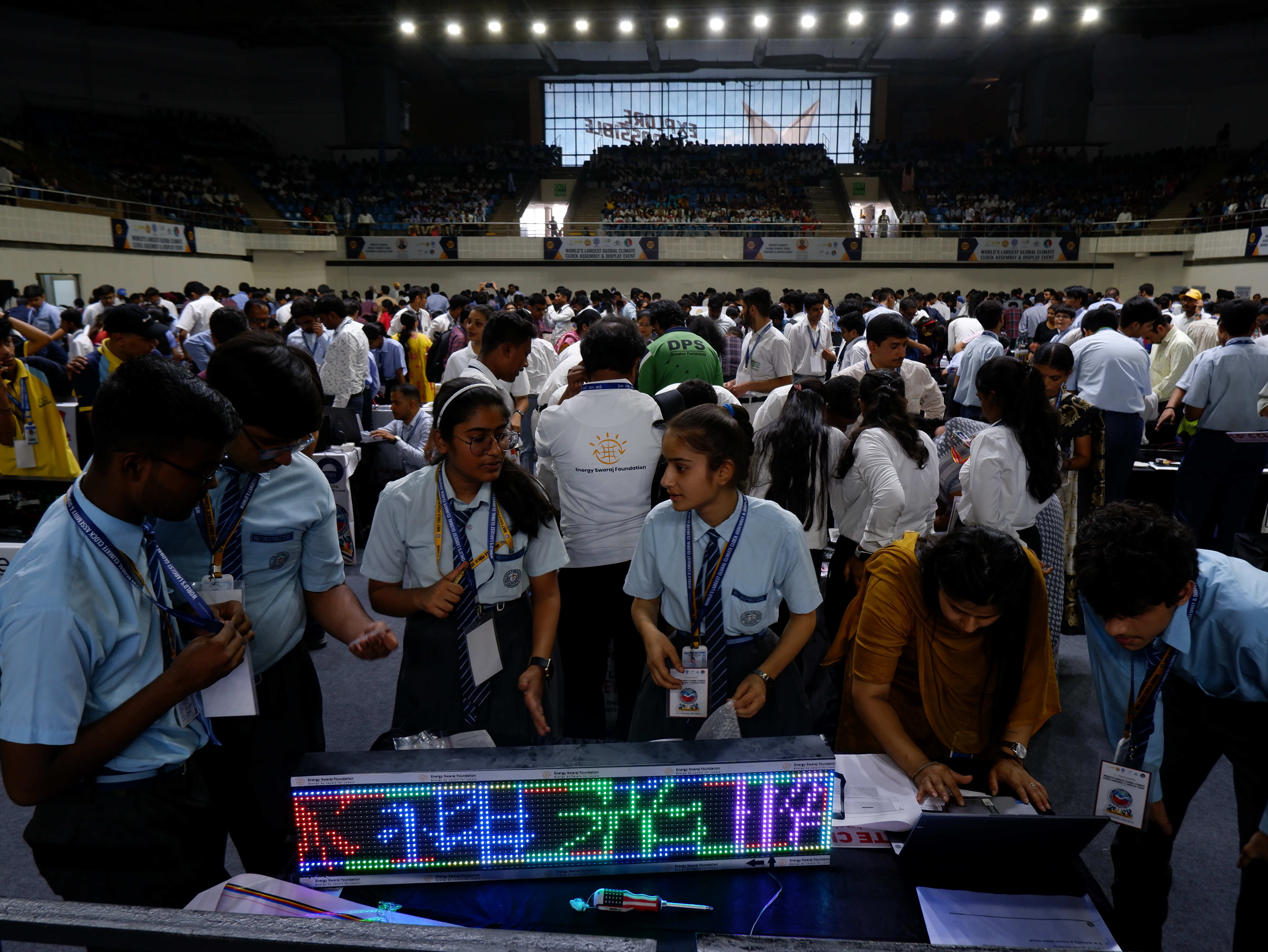 On Earth Day, Thousands Come Together To Set A Record For Assembling ...