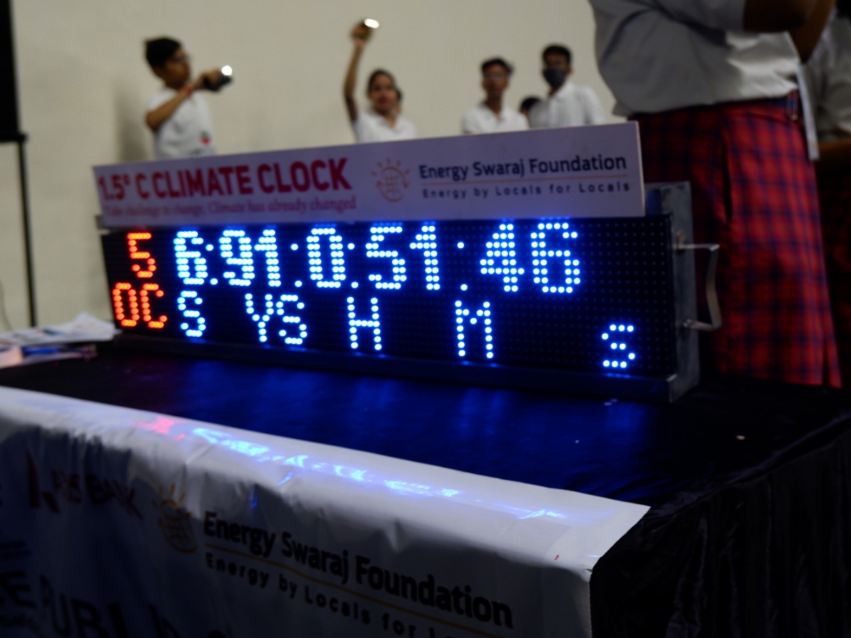 On Earth Day, Thousands Come Together To Set A Record For Assembling ...