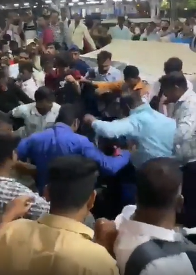 Mumbai Train Passengers Beat Up Men For Blocking Door