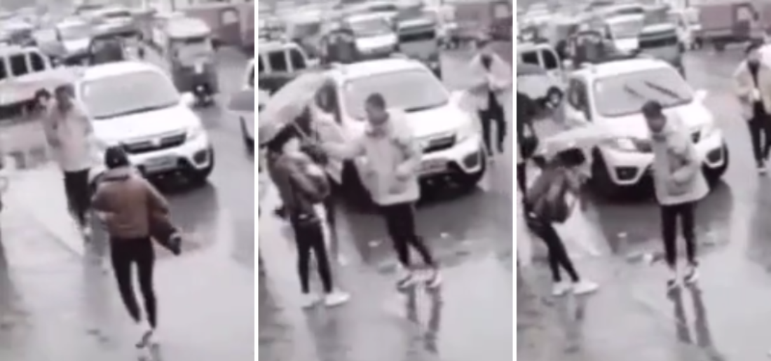 Stranger Offers Umbrella To Woman Video Viral