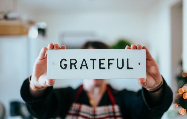 What Is Gratitude Practicing And Why Is It Trending