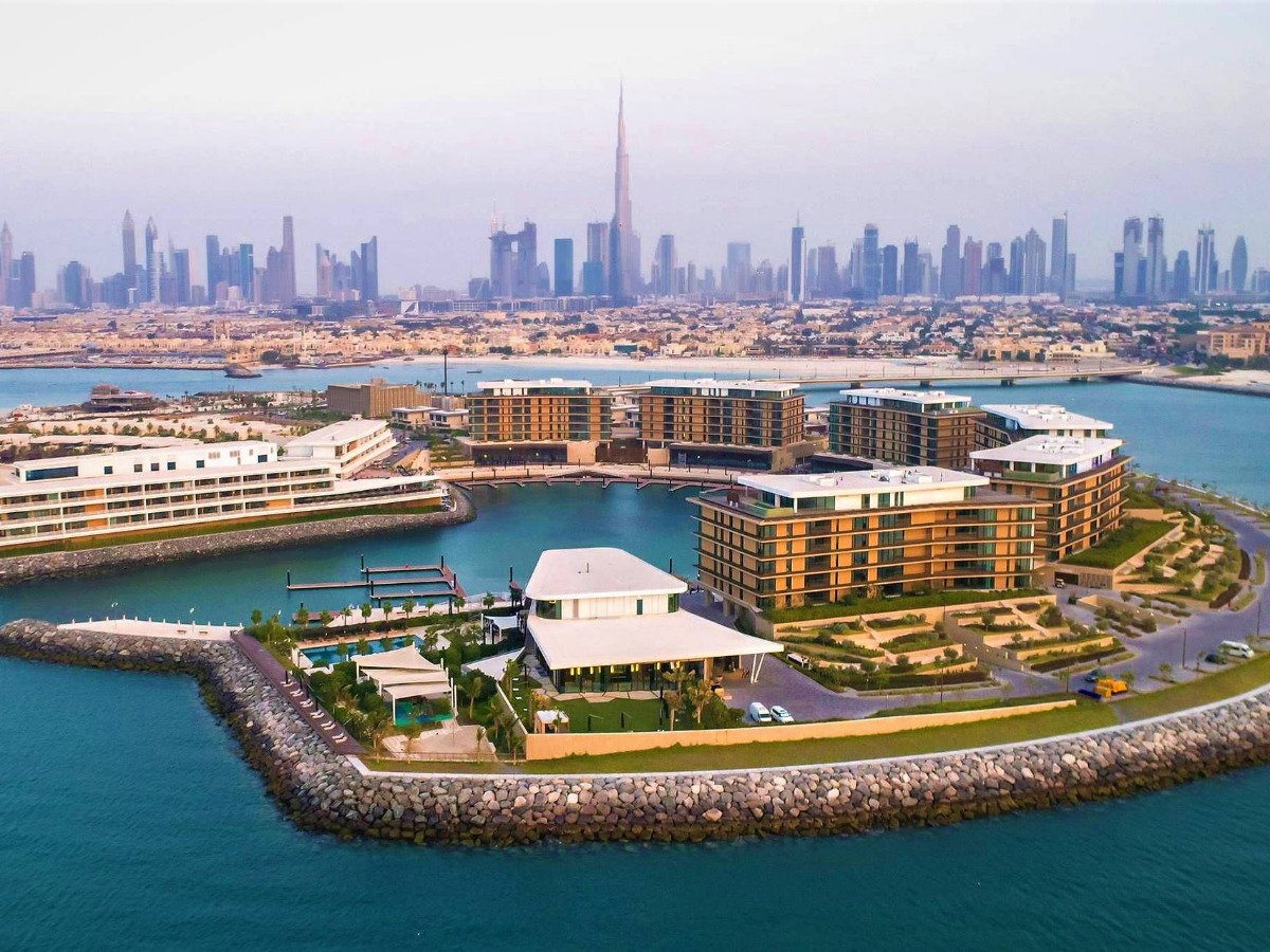 Dubai Sets New Real Estate Record As Man Sells Empty Sand Plot For A ...
