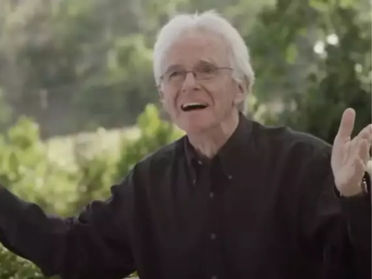 Chuck O'Rear Clicked Windows XP Wallpaper, Microsoft Paid This Much