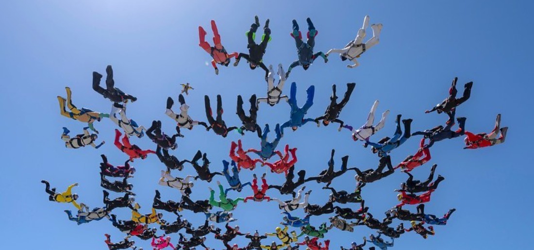 101 Seniors Skydivers Seek A World Record