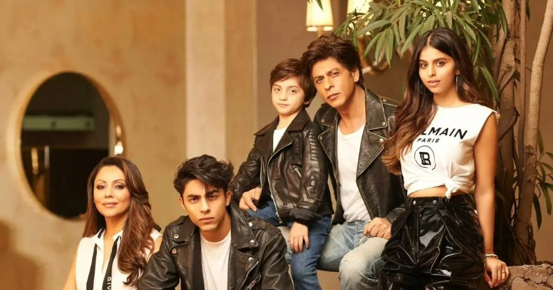 वायरल हो रही हैं Shah Rukh Khan की ये Unseen Family Photos, क्या आपने देखी?