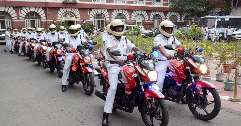 Why Do Kolkata Police Wear A White Uniform Instead Of The Khaki Uniform?