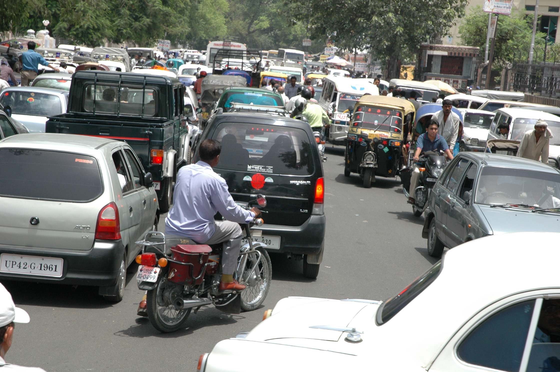 Can AI Solve Lucknow's Traffic Problems? Here Is What We Learned From ...