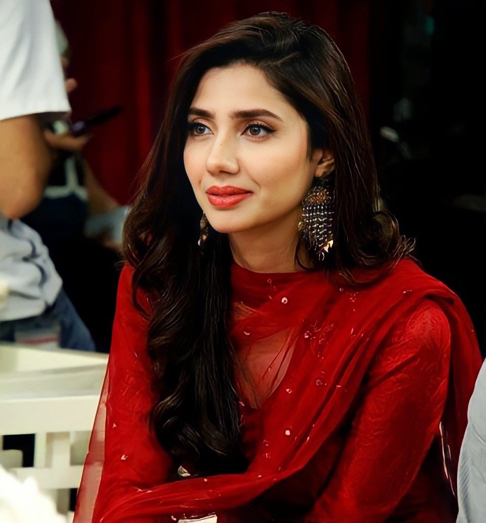Mahira Khan Shares She Battled Depression After Raees Backlash