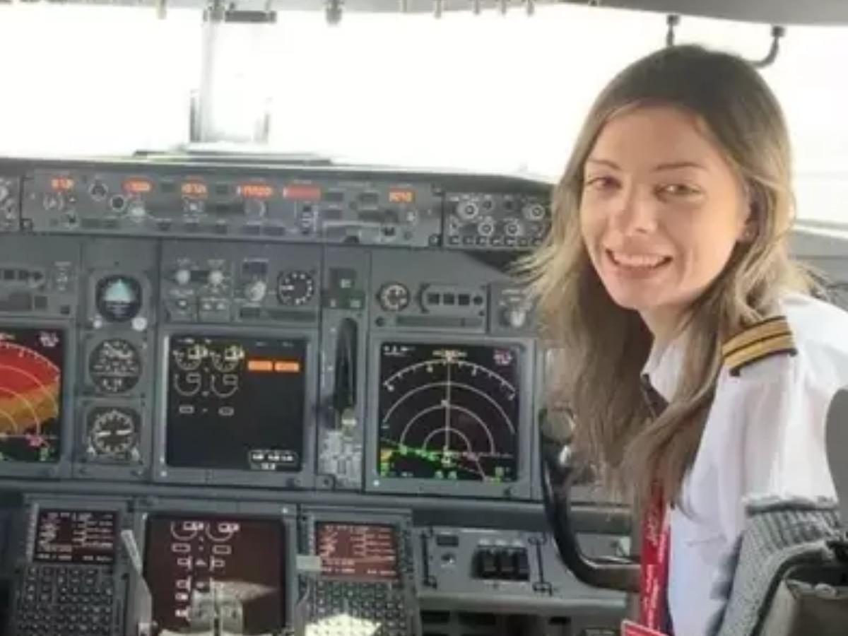 Father-Daughter Duo Fly Plane Together