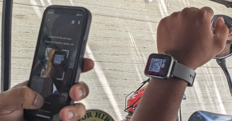 Bengaluru Auto Driver Flashes Smartwatch QR Code Scanner