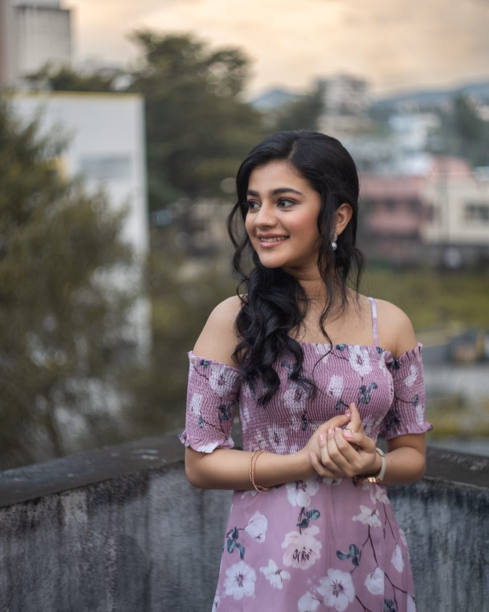 Meet Krutika Deo, The Actress Who Plays Young Shreegauri Sawant In Sushmita Sen's Taali