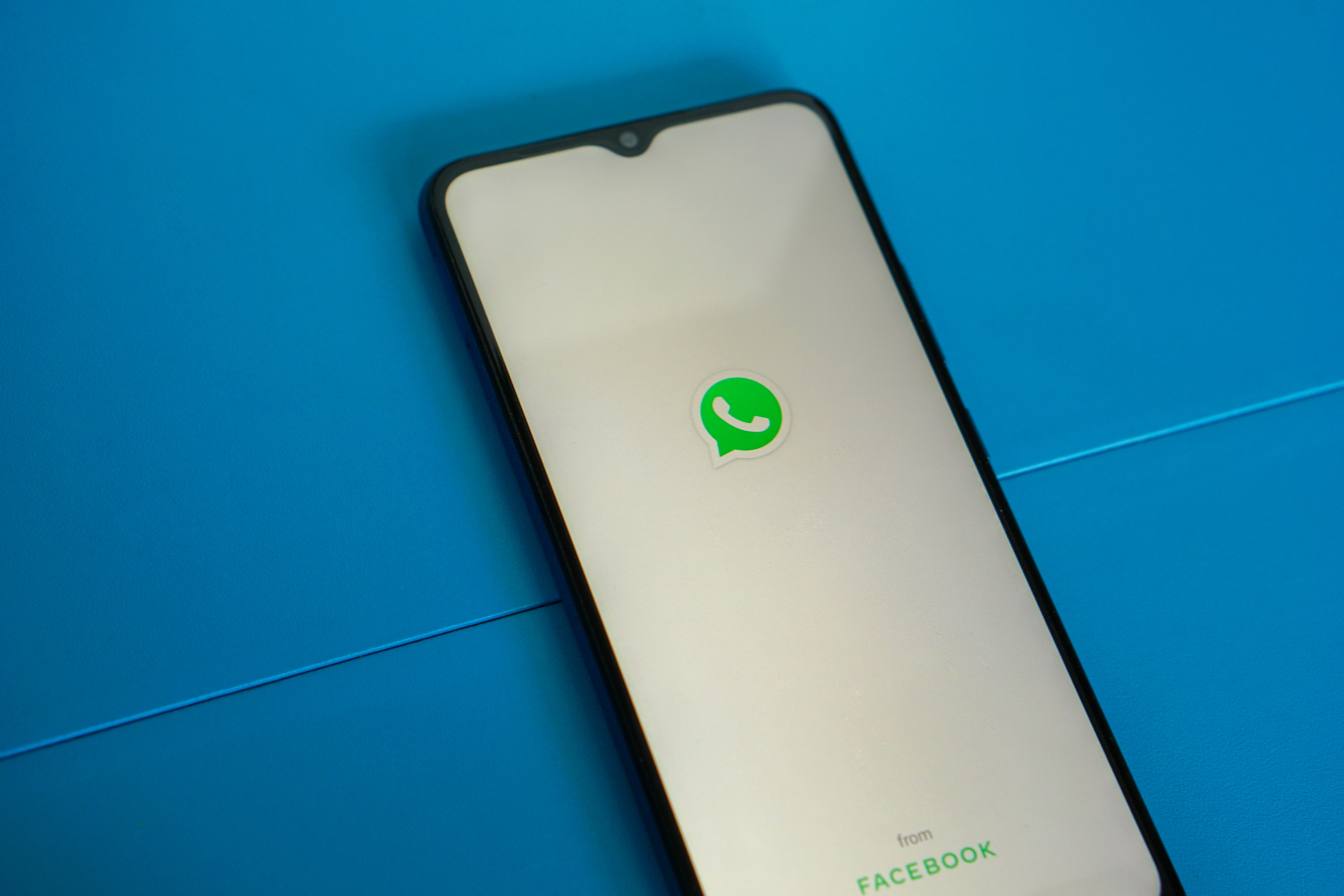 WhatsApp Releases Screen Sharing Feature And Landscape Mode For Video Calls