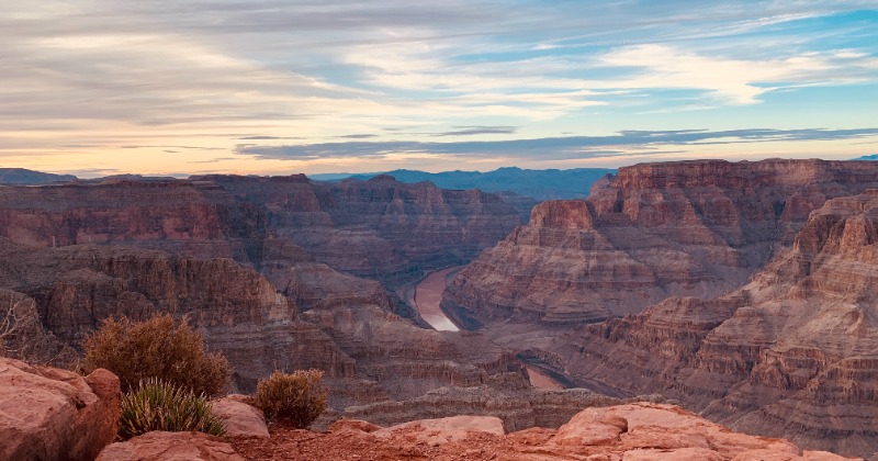 US Teen Survives Nearly 100 Feet Grand Canyon Fall
