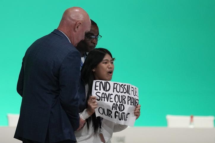 COP28: India's Licypriya Kangujam Protests On Climate Conference Stage ...