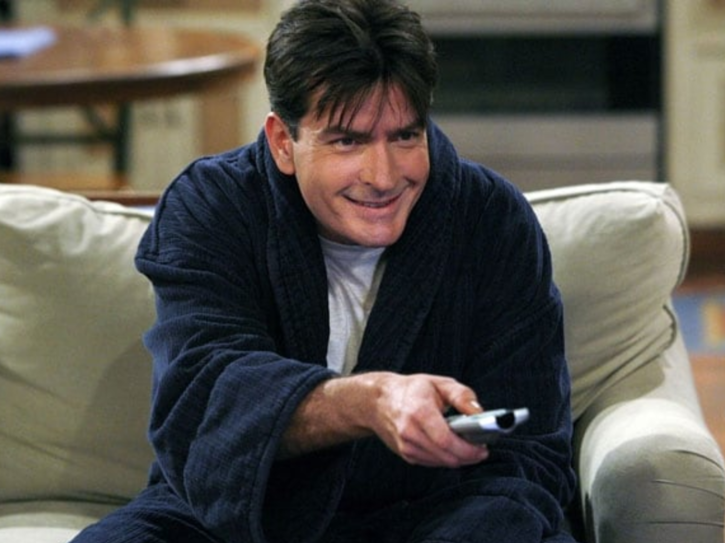 Woman Attempts To Strangle 'Two And A Half Men' Star Charlie Sheen At His Home, Rips His Shirt