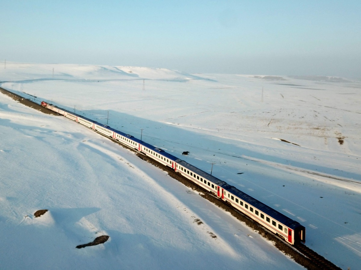 Here's All About The Breathtaking 30-hour Train Ride That Sells Out In ...