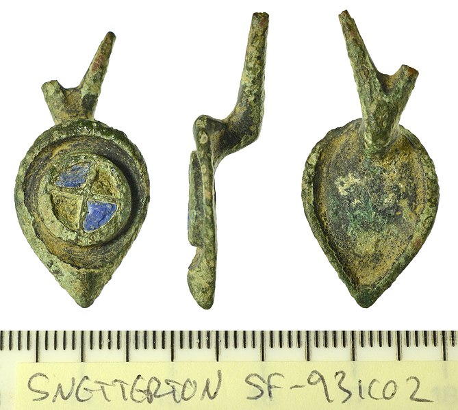 भारत में हुई थी Button की खोज, पहले अमीरों का आभूषण बना फिर सबकी जरूरत ...