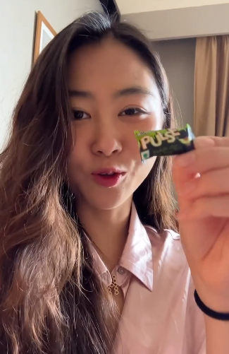 Korean Blogger Tries 'Pulse' Candy, Her Reaction Goes Viral
